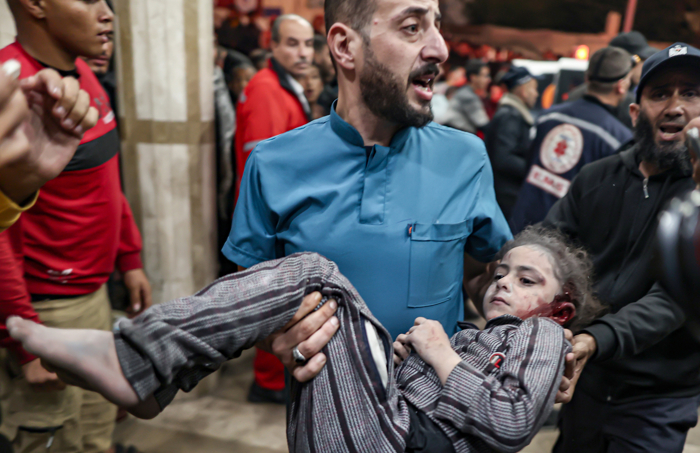 Gazze'ye ölüm yağıyor! Katil devlet İsrail yine okul bombaladı Gazze'ye ölüm yağıyor! Katil devlet İsrail yine okul bombaladı